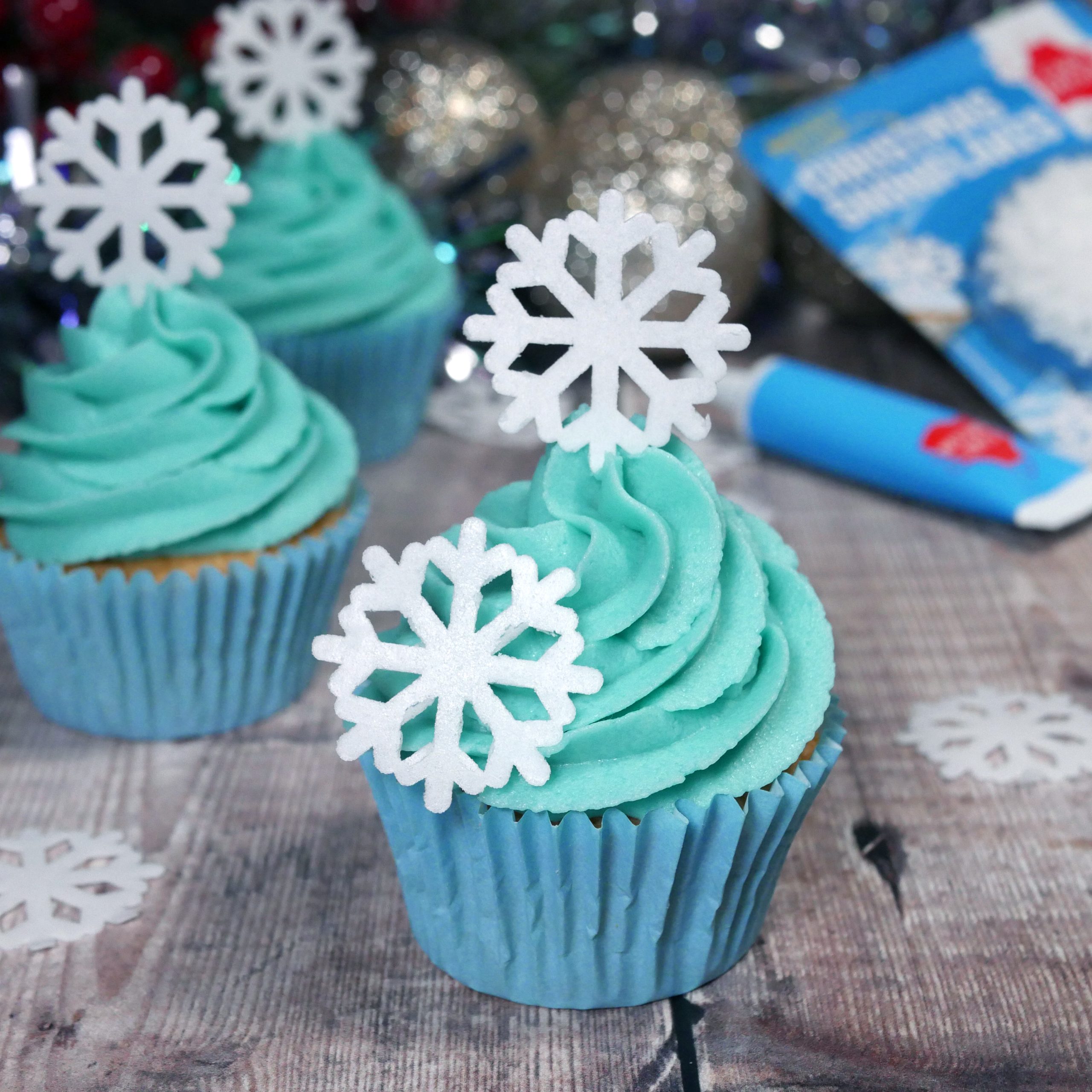 Snowflake Cupcakes - My Cake Decor